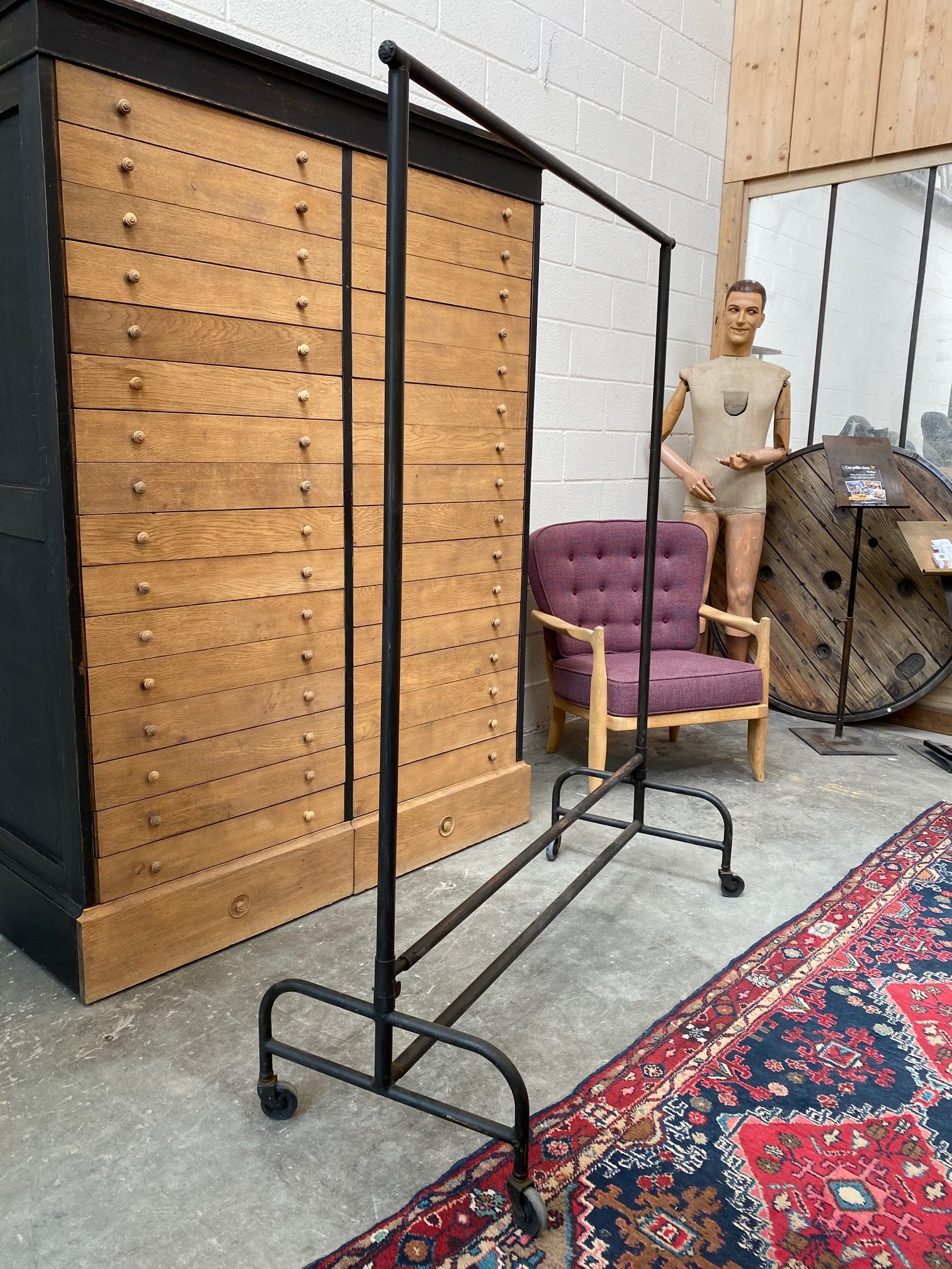 Ancien portant en métal - Nord Factory