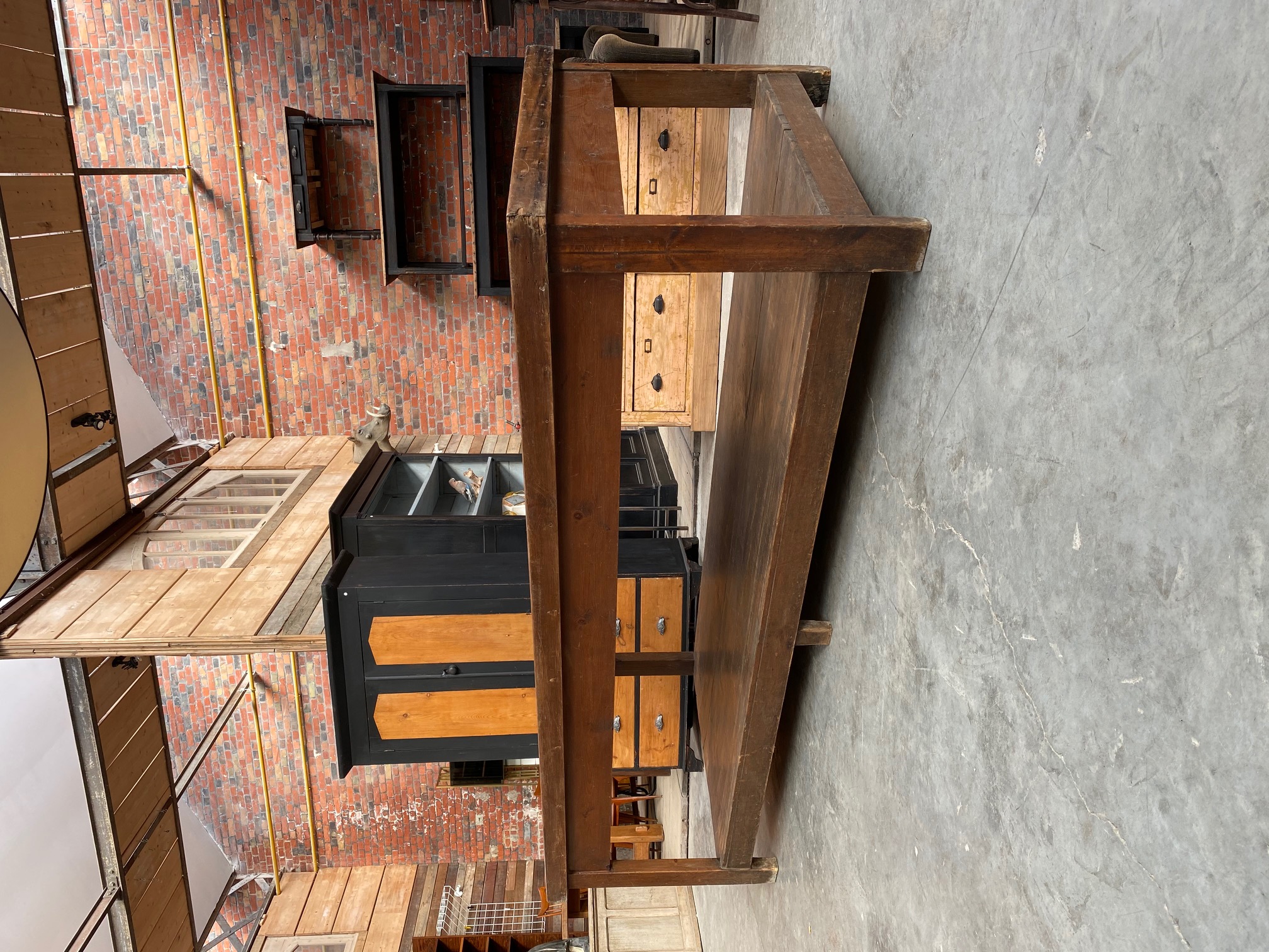 Ancienne table de magasin - Nord Factory