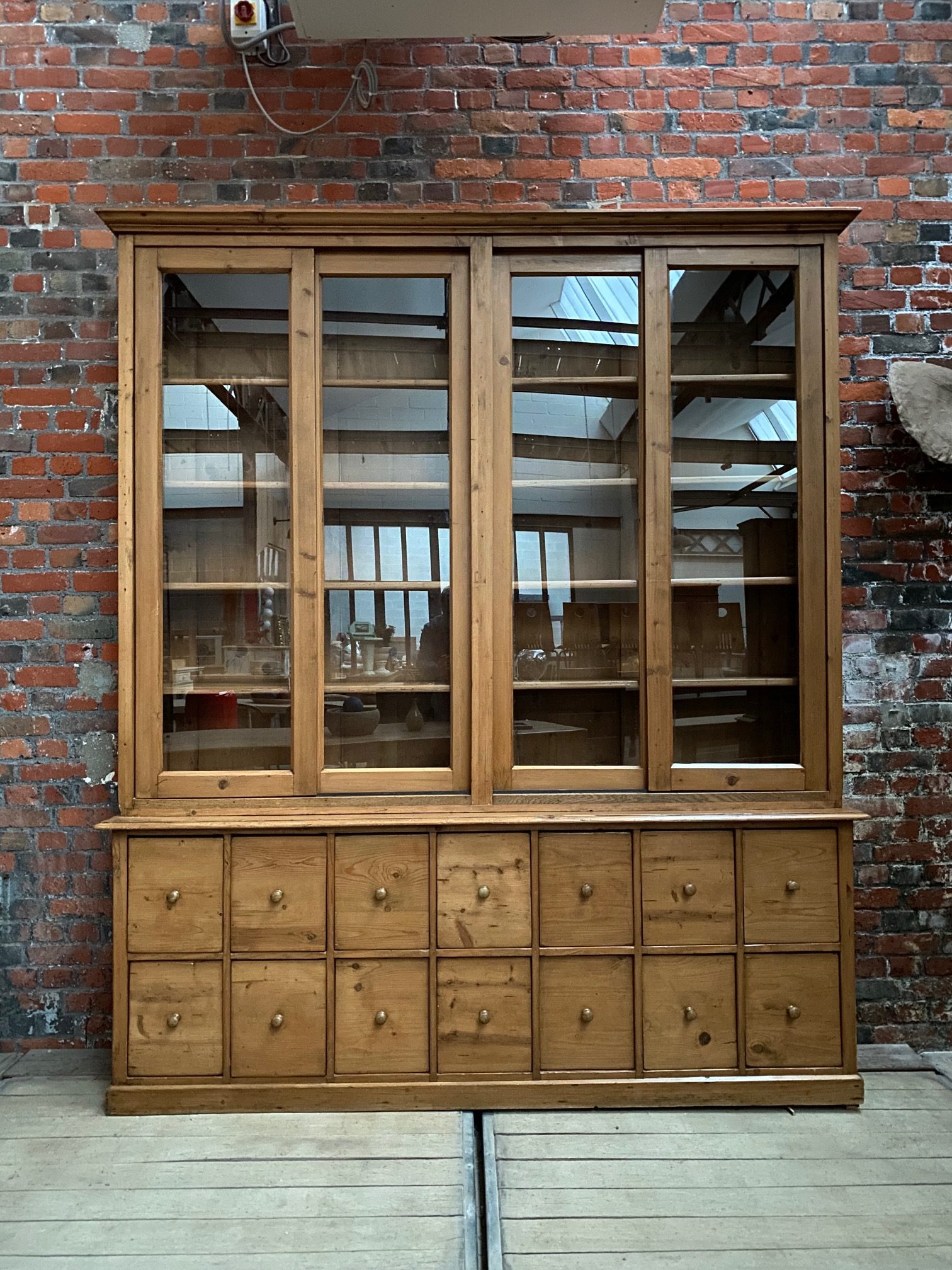 Grande vitrine de magasin - Nord Factory