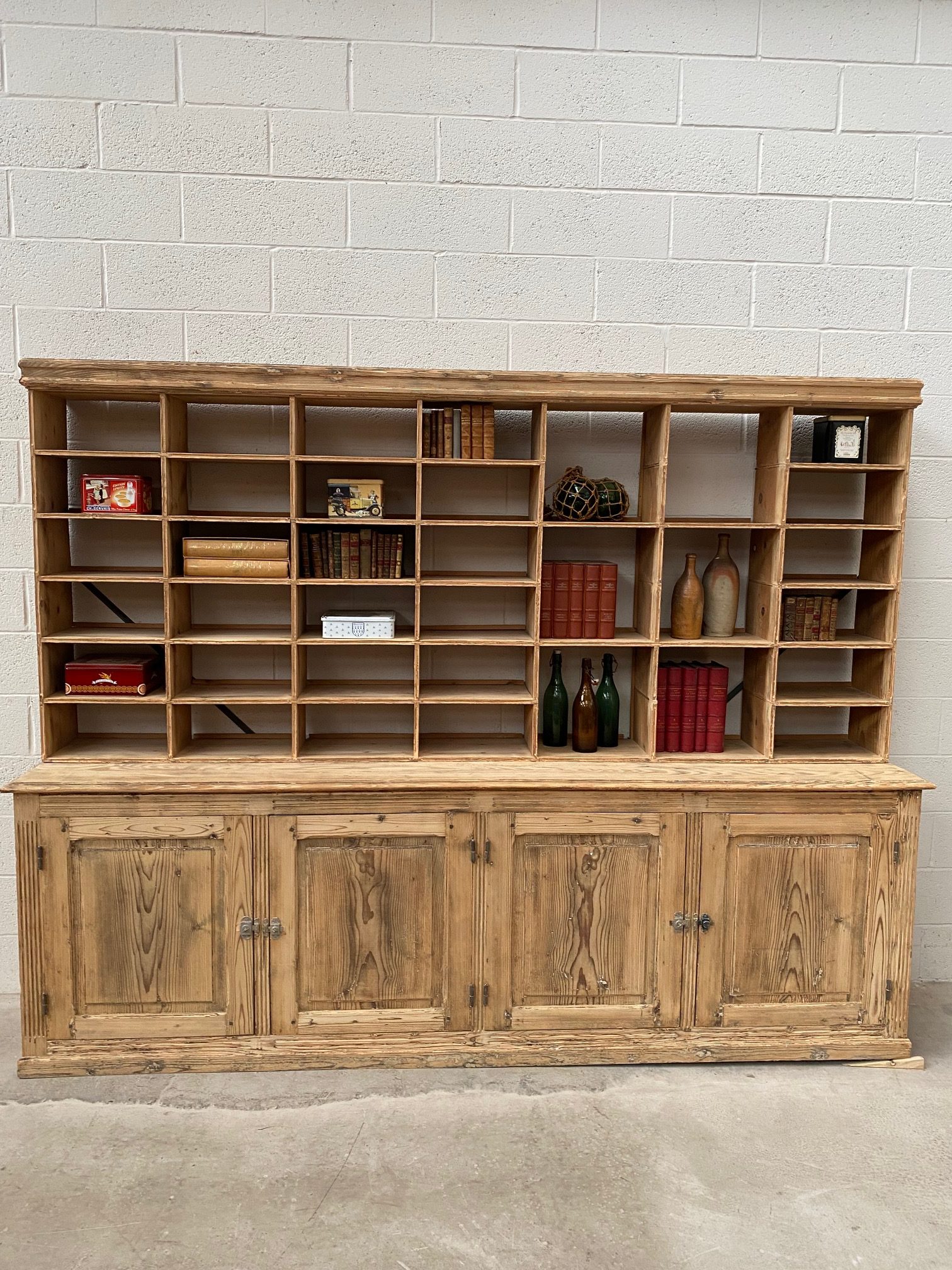 Grand meuble de magasin début XXème - Nord Factory